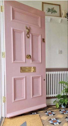 13 Coastal Front Doors to Make Your Beach House Stand Out